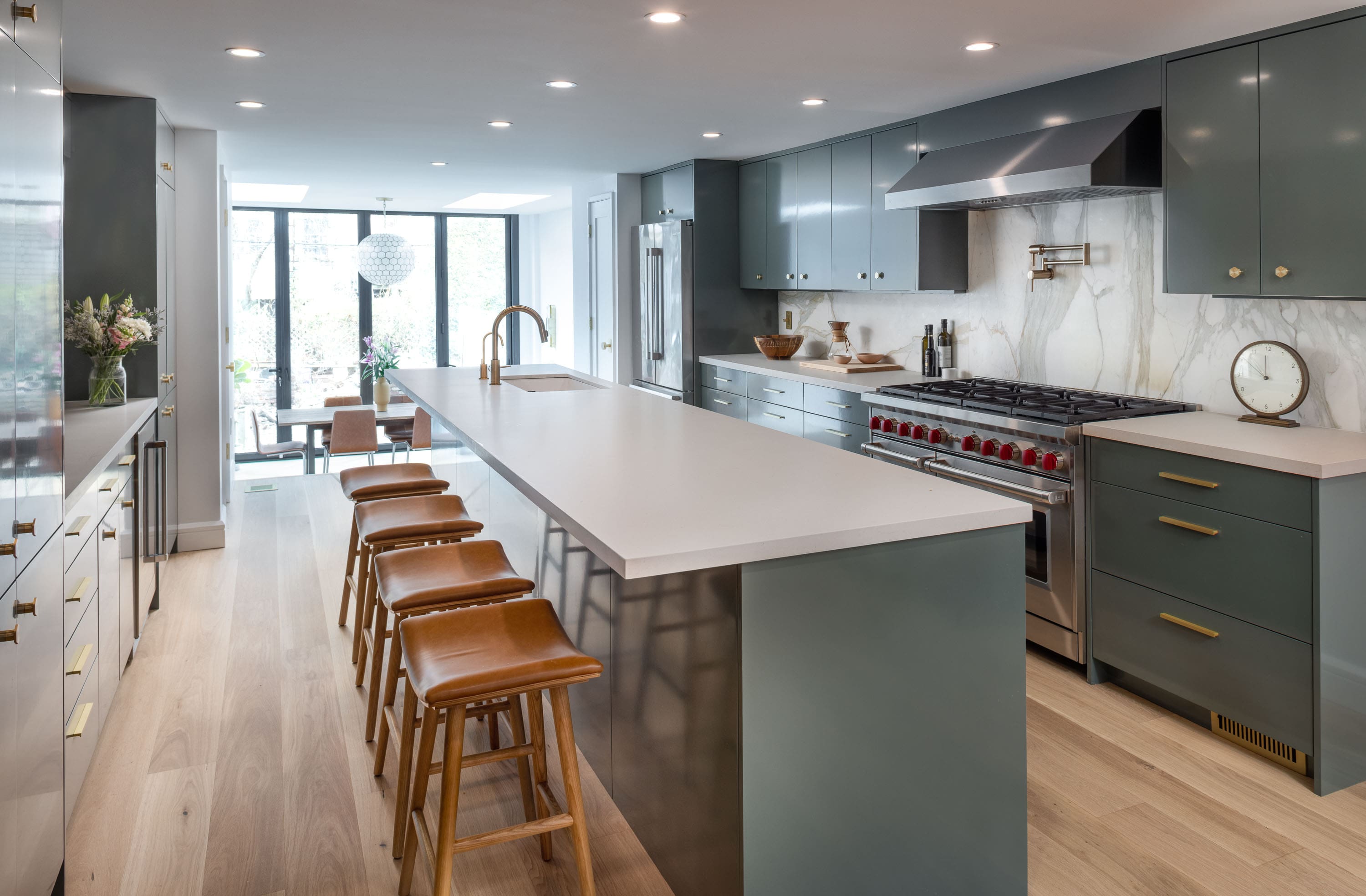 Custom Layout Design For NYC Apartments: Maximizing Aesthetic And Function | Gallery KBNY